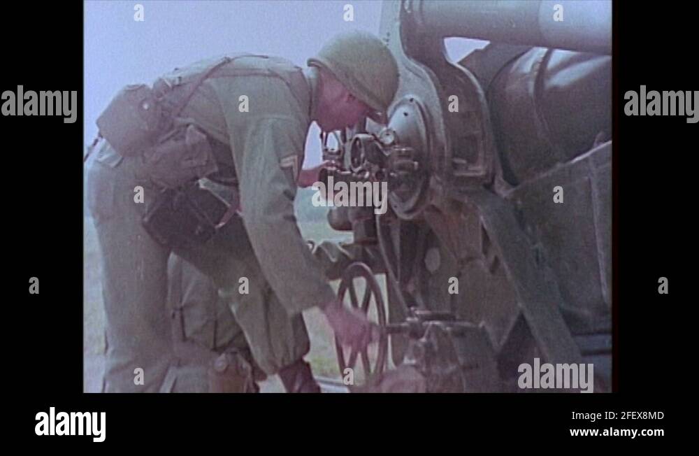 Howitzer of us army Stock Videos & Footage - HD and 4K Video Clips - Alamy