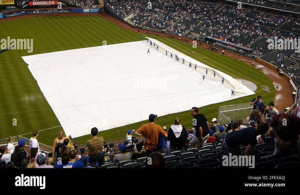 Stadium rain Stock Videos & Footage - HD and 4K Video Clips - Alamy