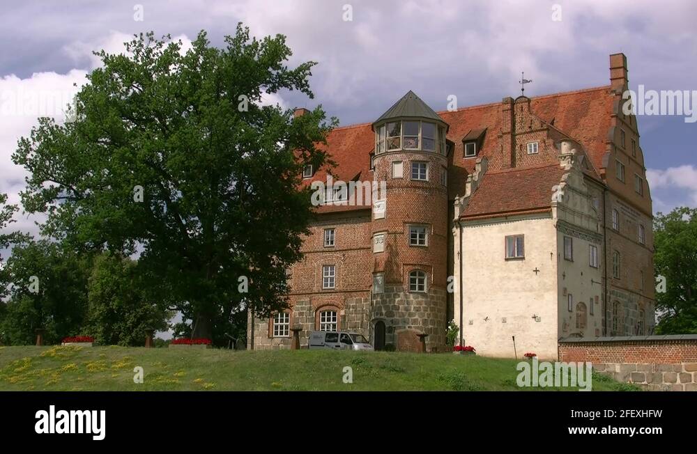 Northern castle Stock Videos & Footage - HD and 4K Video Clips - Alamy