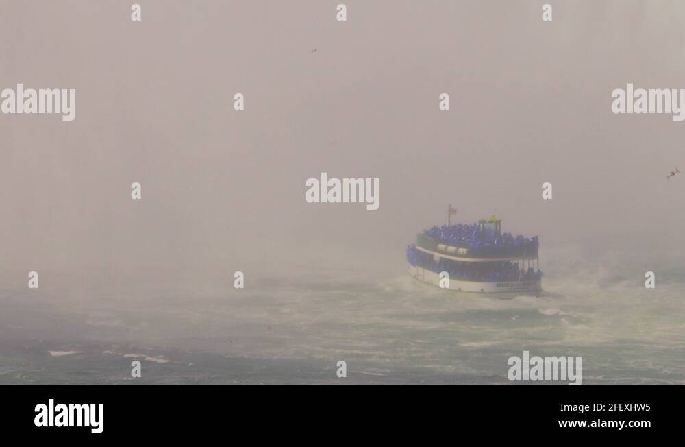 Get wet boat Stock Videos & Footage - HD and 4K Video Clips - Alamy