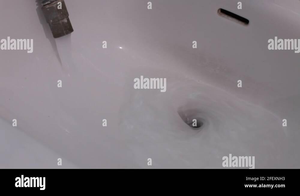 Overflow inlet Stock Videos & Footage - HD and 4K Video Clips - Alamy