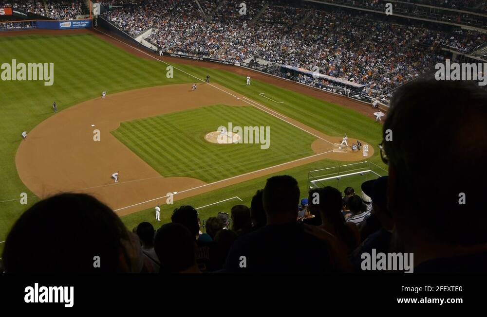 Baseball game fans Stock Videos & Footage - HD and 4K Video Clips - Alamy