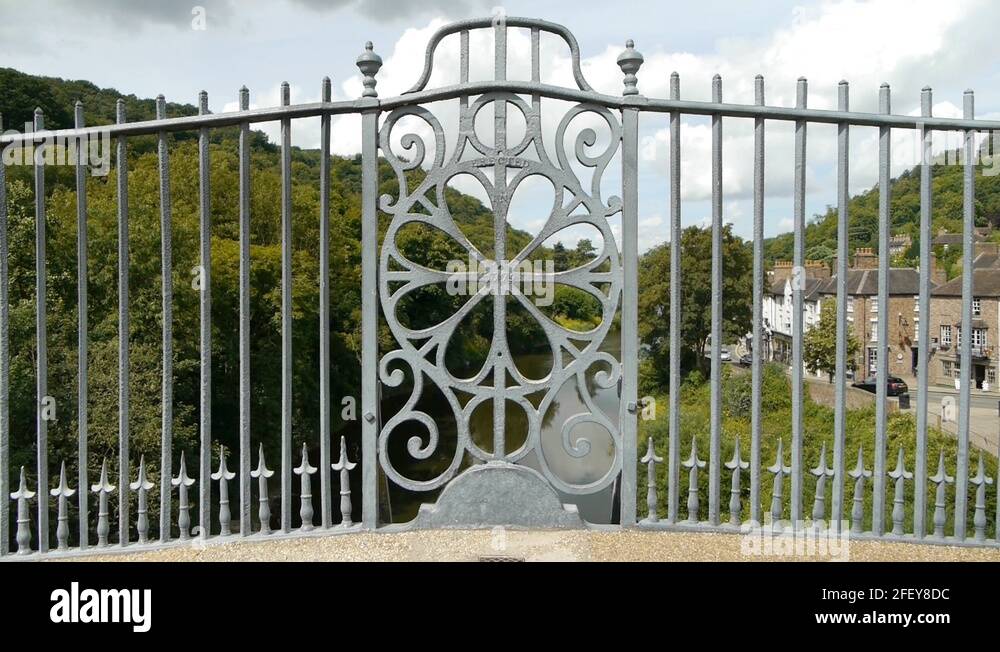 Decorative parapet Stock Videos & Footage - HD and 4K Video Clips - Alamy