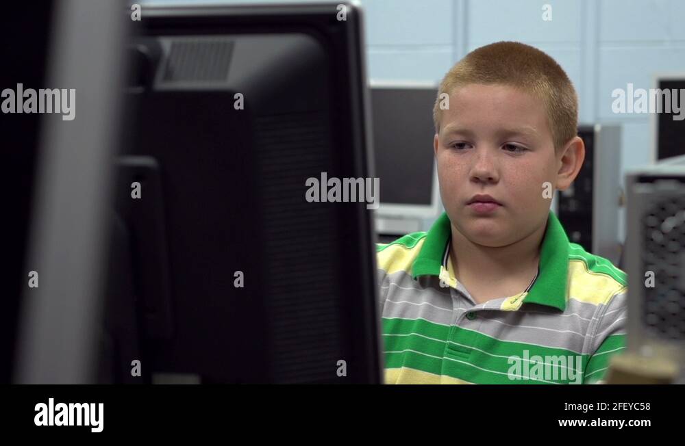 Computer lab school Stock Videos & Footage - HD and 4K Video Clips - Alamy