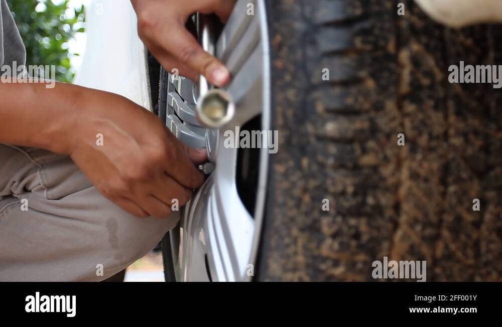 Replace tools Stock Videos & Footage - HD and 4K Video Clips - Alamy Replace tools Stock Videos & Footage - HD and 4K Video Clips - Alamy