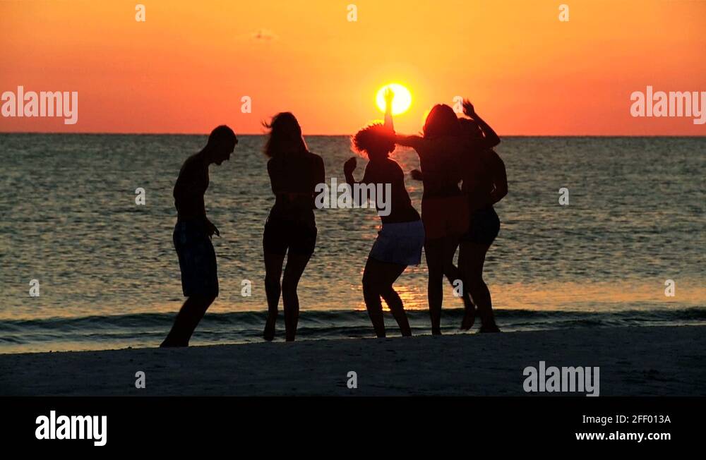 Dancing beach party Stock Videos & Footage - HD and 4K Video Clips - Alamy