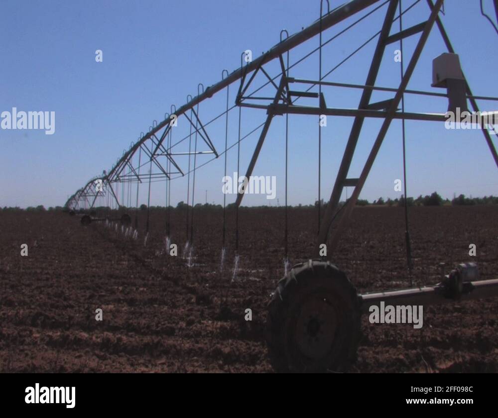 Center pivot operation Stock Videos & Footage - HD and 4K Video Clips ...