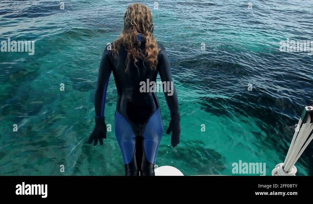 Woman diving sea splash Stock Videos & Footage - HD and 4K Video Clips ...