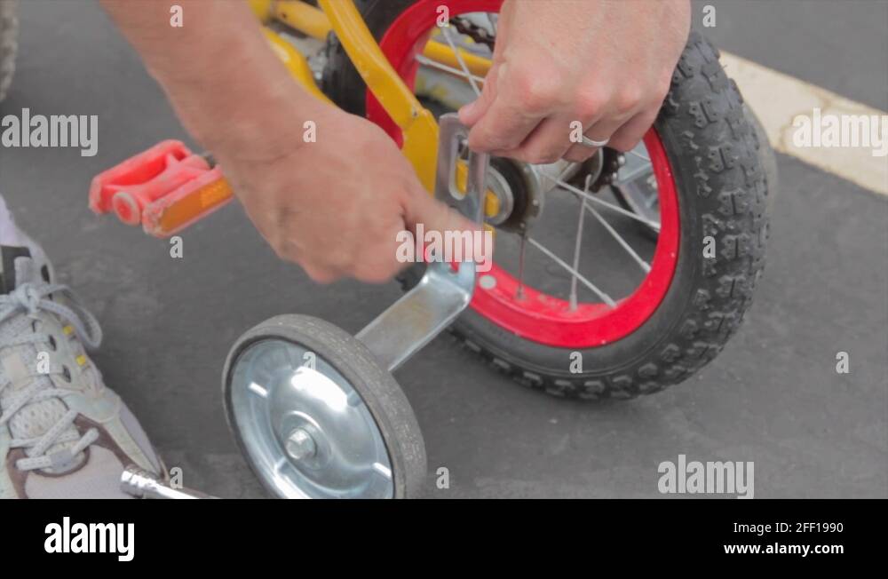 Training wheels Stock Videos & Footage - HD and 4K Video Clips - Alamy