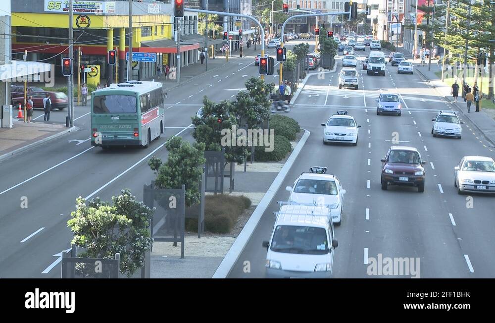 Busy street scene Stock Videos & Footage - HD and 4K Video Clips - Alamy