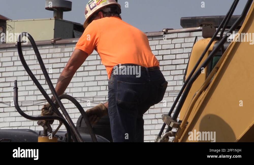 Construction refueling Stock Videos & Footage - HD and 4K Video Clips ...