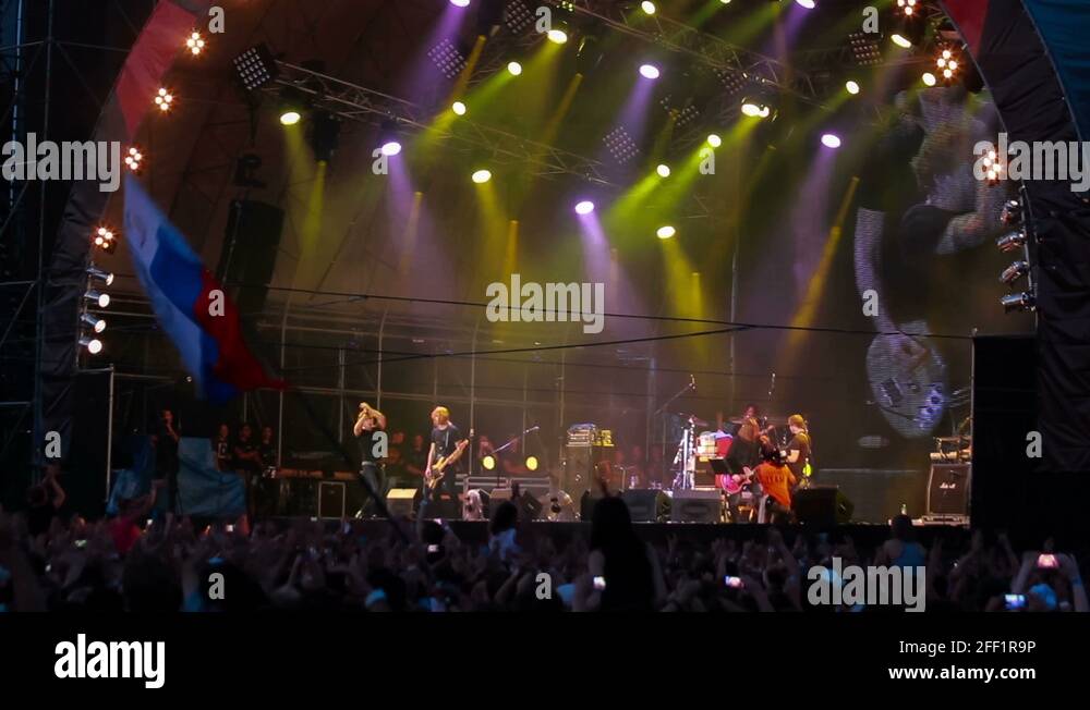 Lyova Bi-2 returns thanks to fans at the rock festival The Best City.UA ...