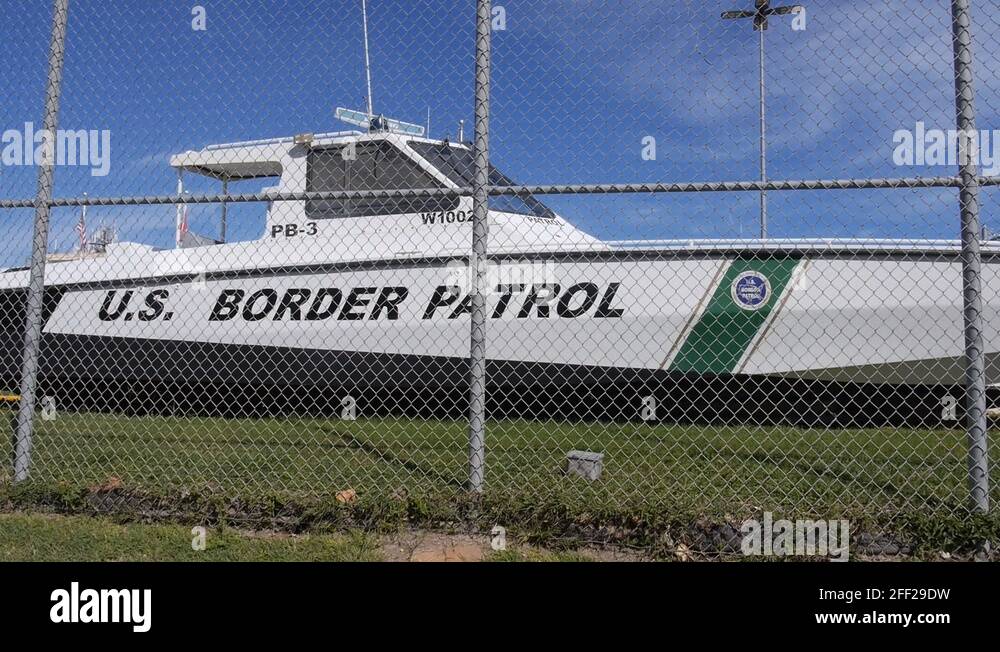 Boat border border Stock Videos & Footage - HD and 4K Video Clips - Alamy