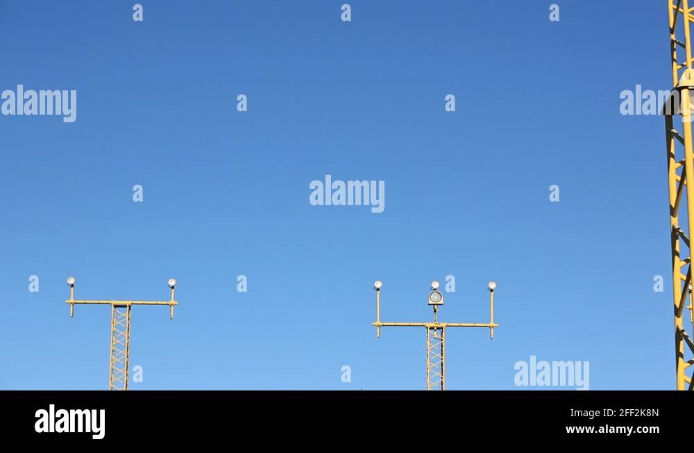 Overhead mast Stock Videos & Footage - HD and 4K Video Clips - Alamy