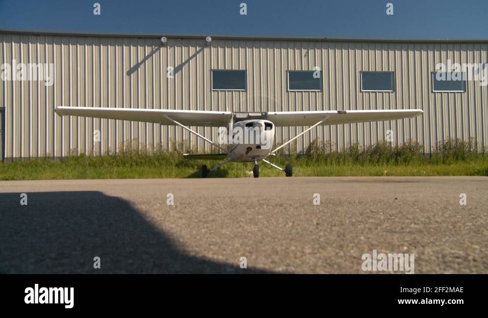 C172 Stock Videos & Footage - HD and 4K Video Clips - Alamy