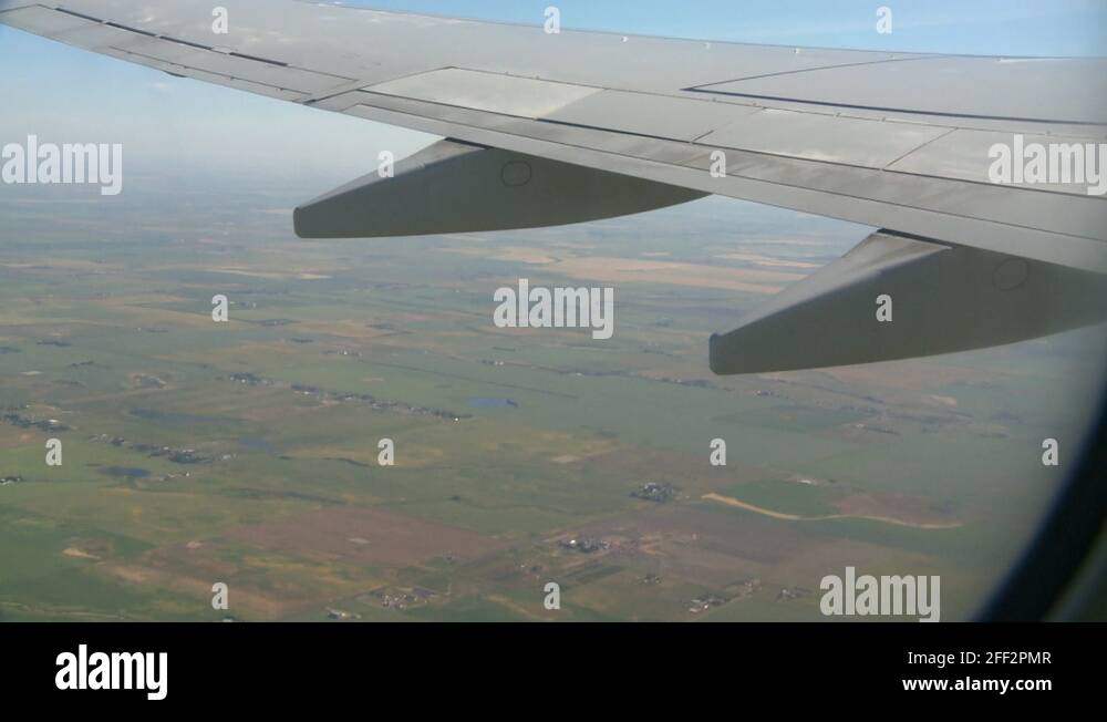 Boeing 737 wing Stock Videos & Footage - HD and 4K Video Clips - Alamy