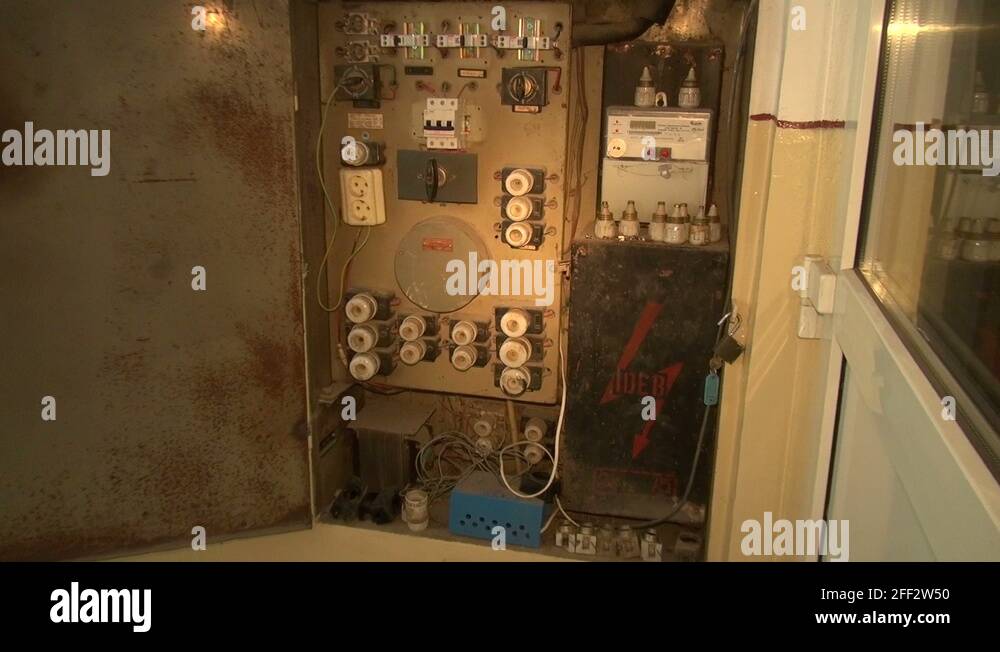 Old fuse boxes Stock Videos & Footage - HD and 4K Video Clips - Alamy