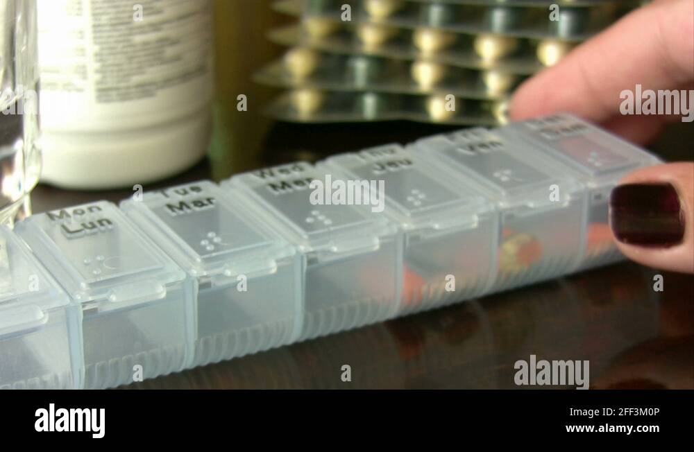 Aspirin box Stock Videos & Footage - HD and 4K Video Clips - Alamy