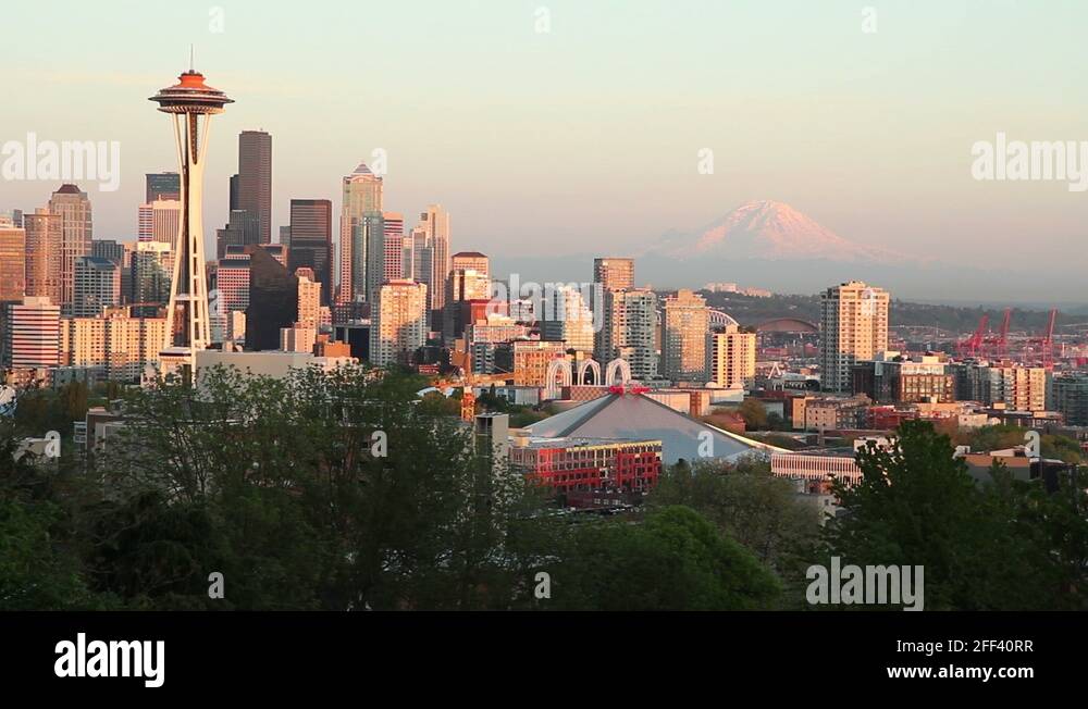 Seattle mount rainier space needle Stock Videos & Footage - HD and 4K ...