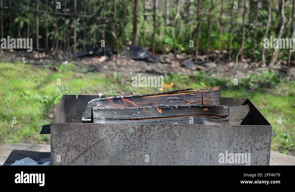 Metal grill Stock Videos & Footage - HD and 4K Video Clips - Alamy