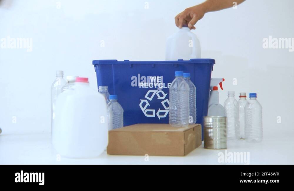 Logo bin Stock Videos & Footage - HD and 4K Video Clips - Alamy