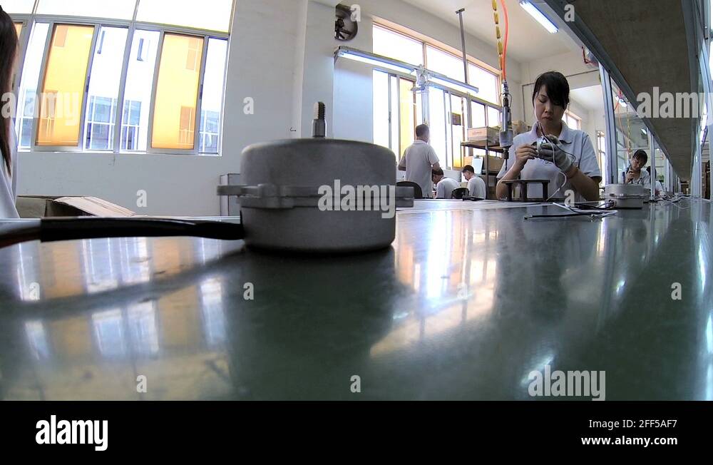 Chinese workers factory assembly line, Mainland China Stock Video ...