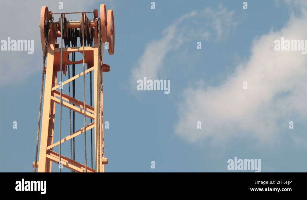 Top of crane Stock Videos & Footage - HD and 4K Video Clips - Alamy