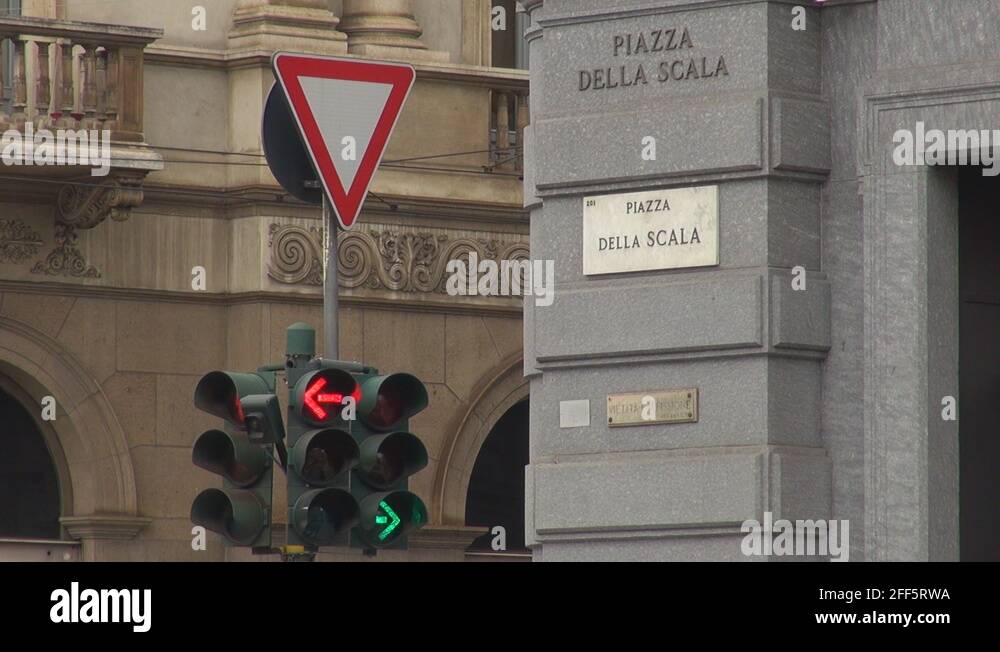 Direction narrow Stock Videos & Footage - HD and 4K Video Clips - Alamy