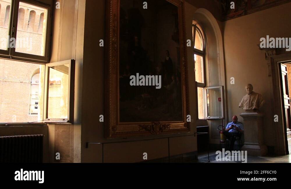 Museum guard Stock Videos & Footage - HD and 4K Video Clips - Alamy