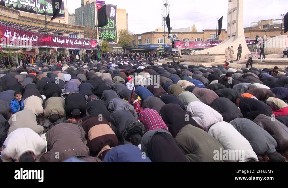 Muslims middle east Stock Videos & Footage - HD and 4K Video Clips - Alamy