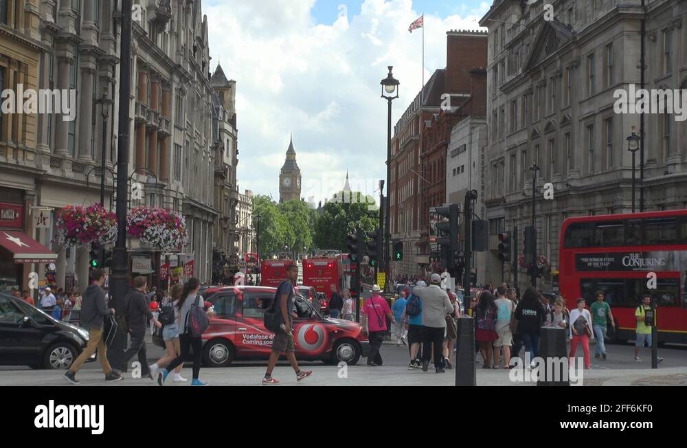 Busy bus uk Stock Videos & Footage - HD and 4K Video Clips - Alamy