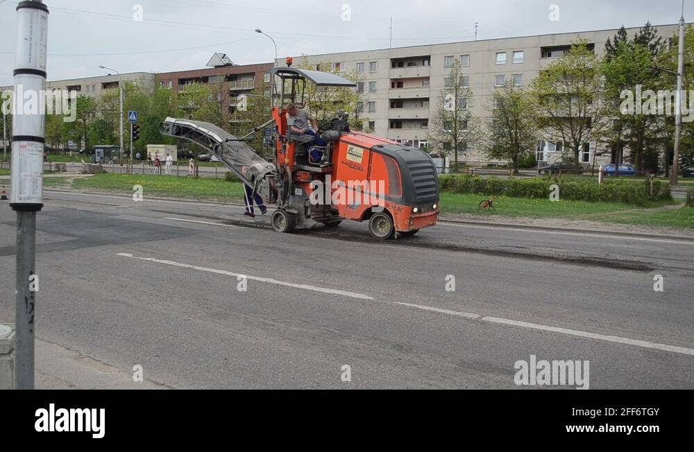 Road cover Stock Videos & Footage - HD and 4K Video Clips - Alamy