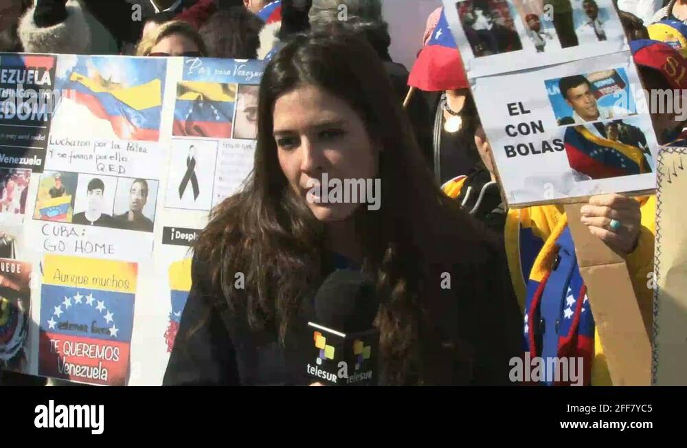 Spanish tv reporter Stock Videos & Footage - HD and 4K Video Clips - Alamy