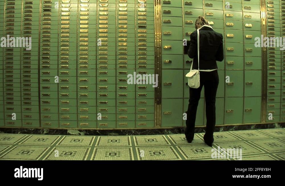 Money locker Stock Videos & Footage - HD and 4K Video Clips - Alamy
