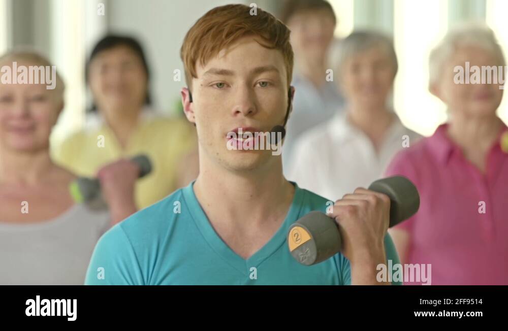 Coach and pair Stock Videos & Footage - HD and 4K Video Clips - Alamy