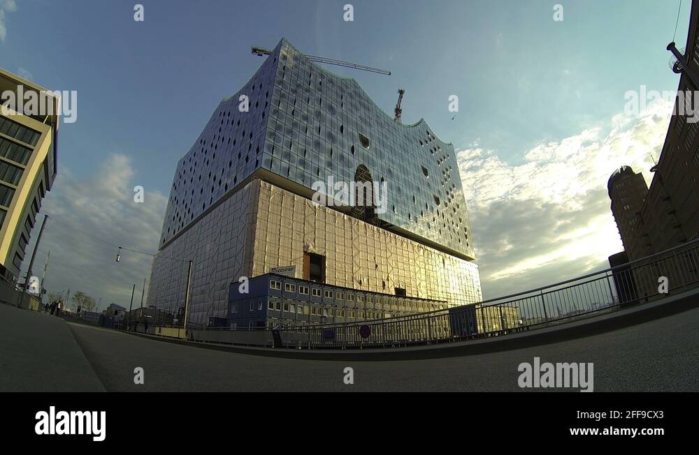 Elbe philharmonic hall Stock Videos & Footage - HD and 4K Video Clips ...