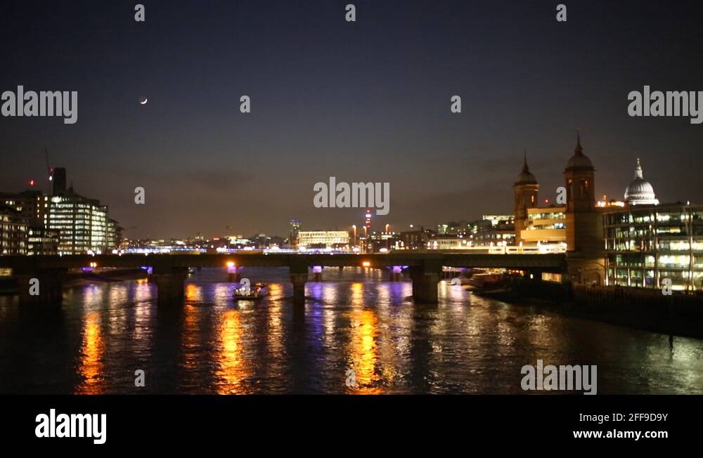 Moon boat Stock Videos & Footage - HD and 4K Video Clips - Alamy