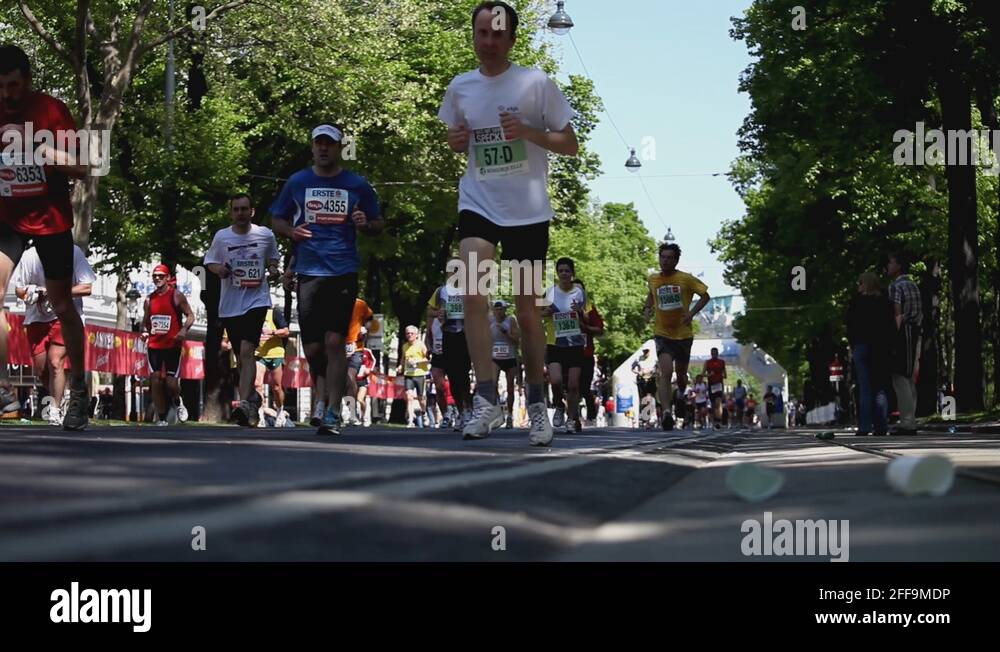 Marathon track Stock Videos & Footage - HD and 4K Video Clips - Alamy