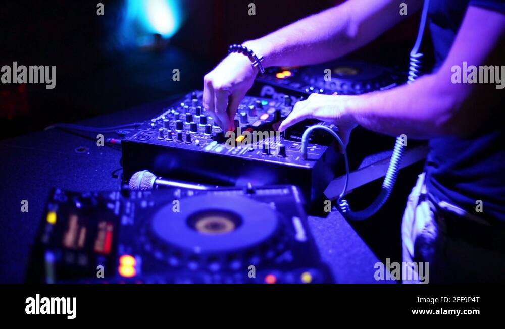 Apparatuses Stock Videos & Footage - HD and 4K Video Clips - Alamy