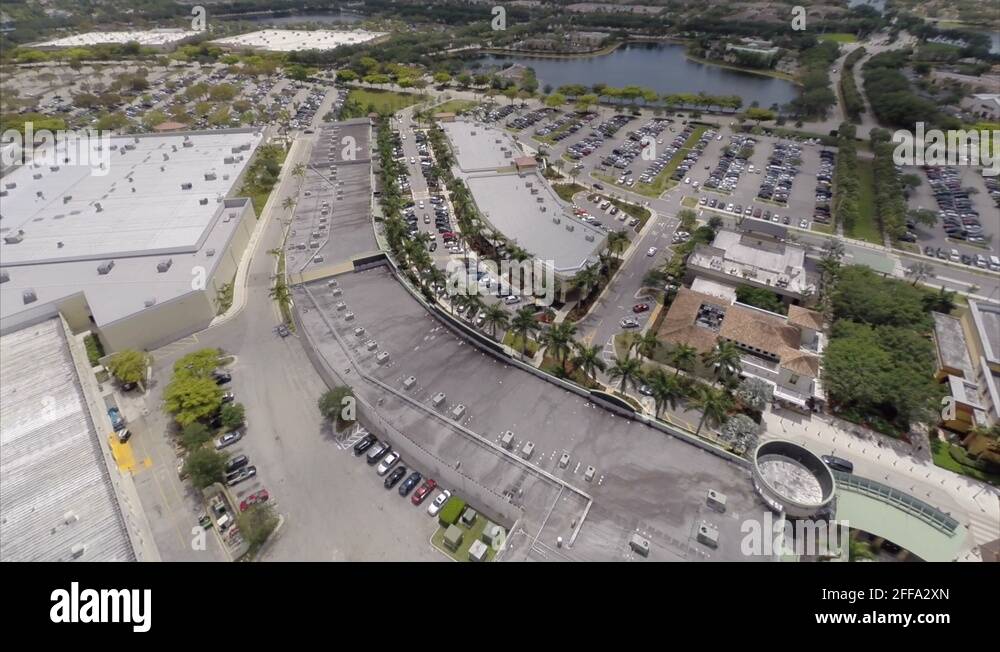 Sawgrass mall Stock Videos & Footage - HD and 4K Video Clips - Alamy