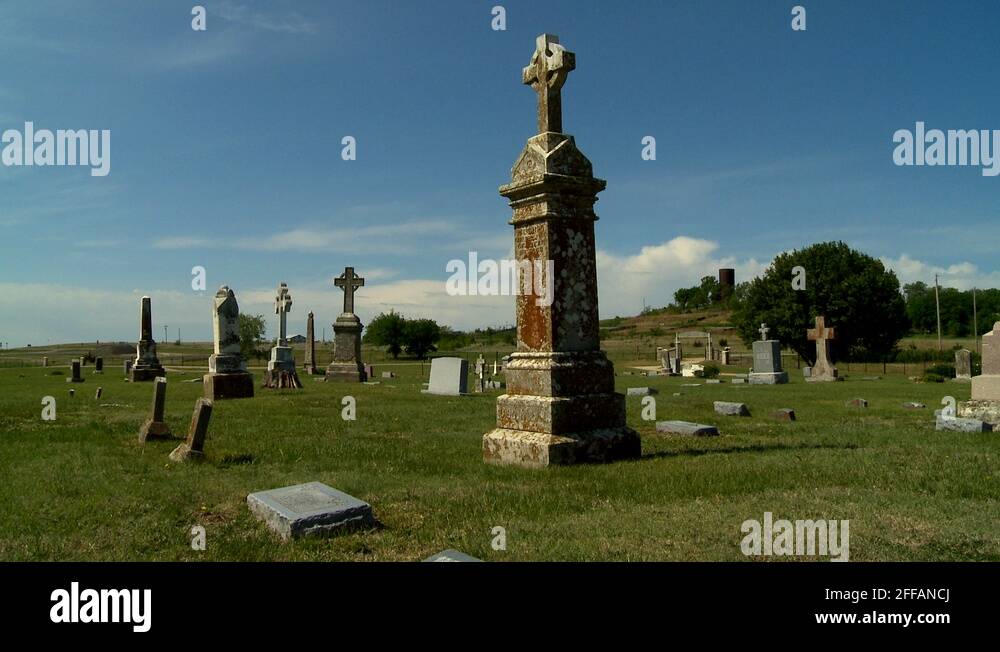 Prairie cemetery Stock Videos & Footage - HD and 4K Video Clips - Alamy