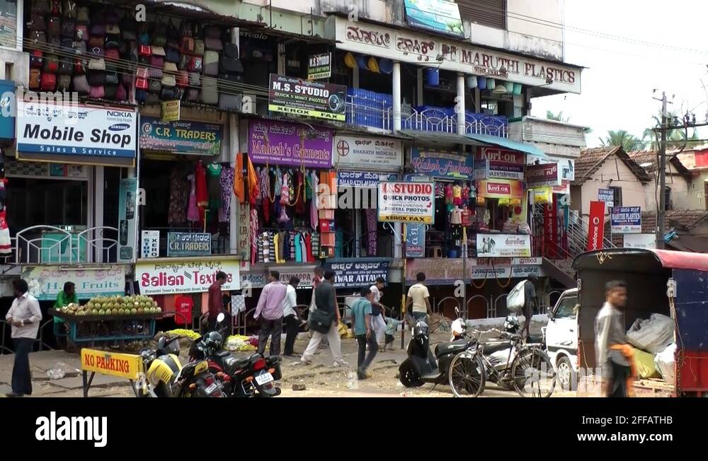 Shops building india Stock Videos & Footage - HD and 4K Video Clips - Alamy