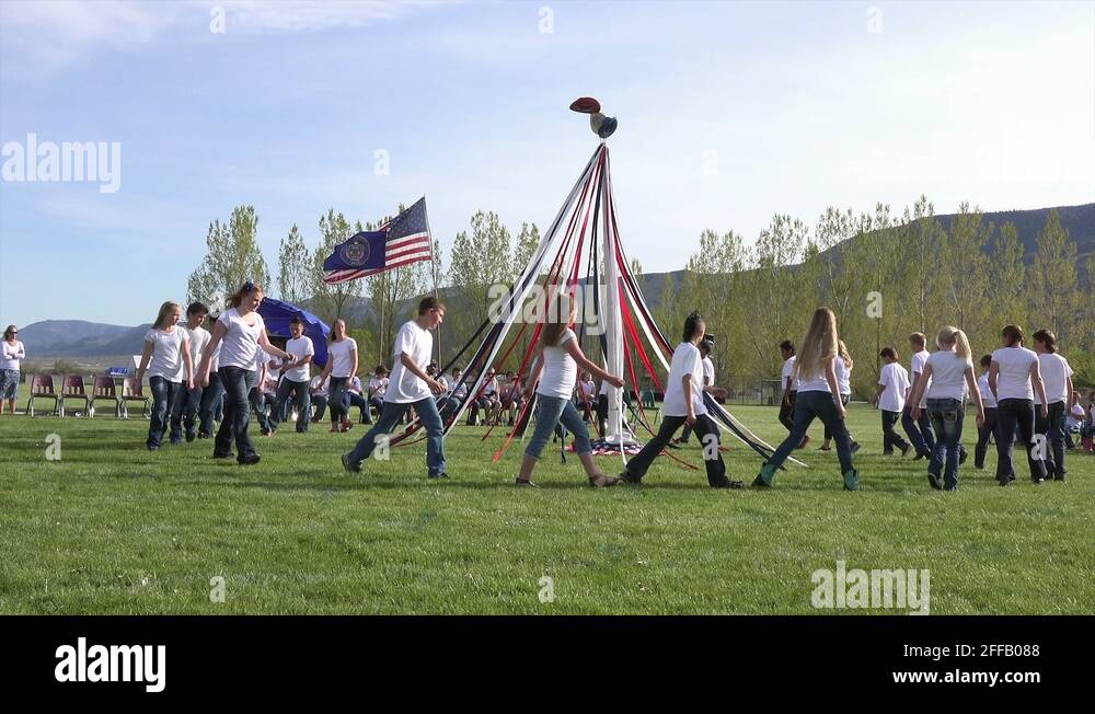 May pole Stock Videos & Footage - HD and 4K Video Clips - Alamy