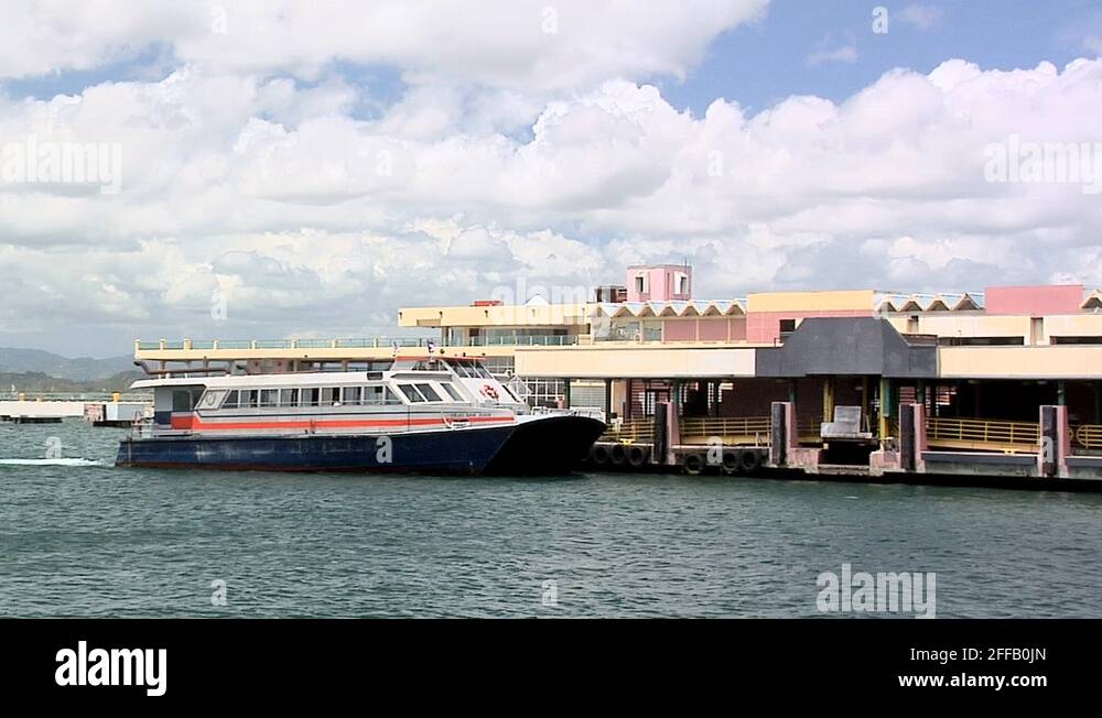Cross harbor ferry Stock Videos & Footage - HD and 4K Video Clips - Alamy