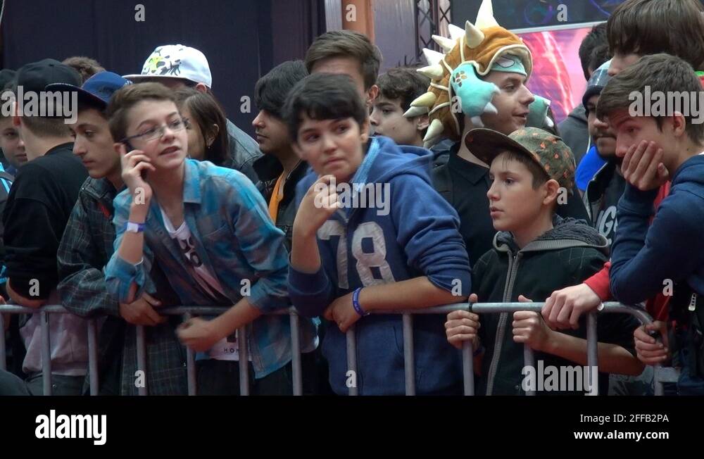 Queues waiting waiting in line Stock Videos & Footage - HD and 4K Video ...