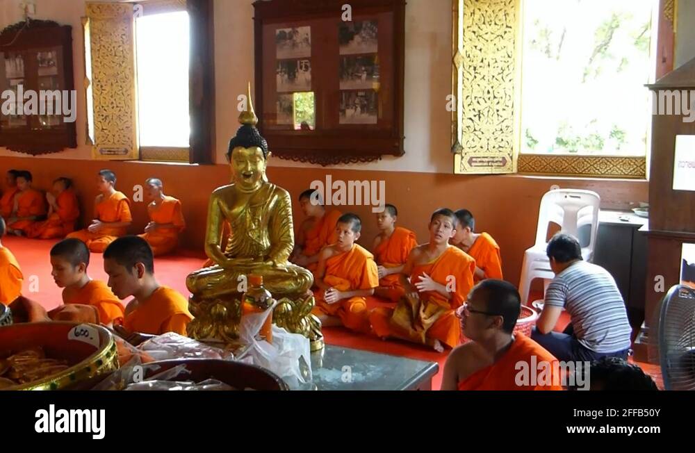 Asia monks temples Stock Videos & Footage - HD and 4K Video Clips - Alamy