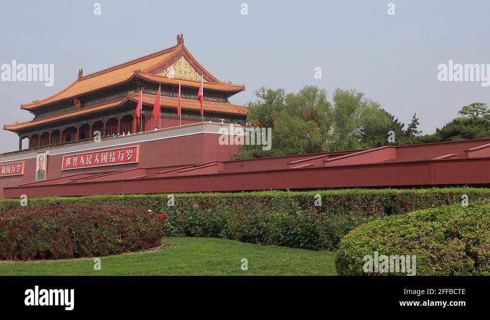 Revolution gate Stock Videos & Footage - HD and 4K Video Clips - Alamy