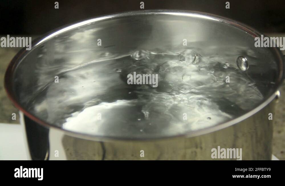 Australian Cheerios Dropped Into Pot Stock Video Footage - Alamy