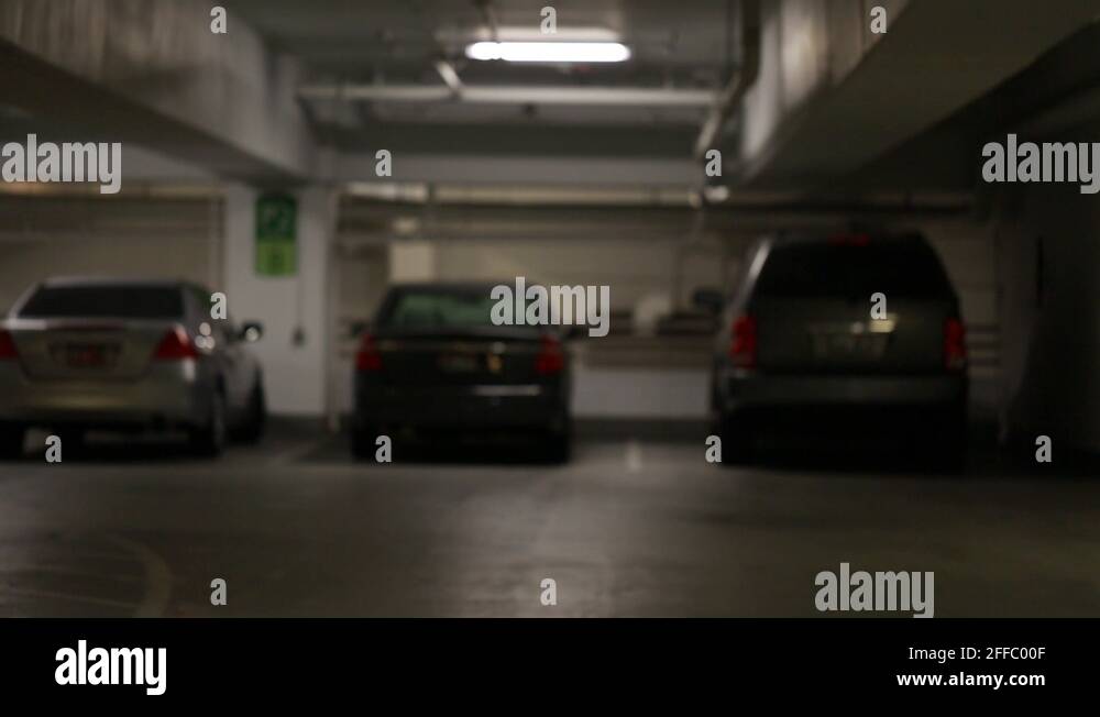 Car enter garage Stock Videos & Footage - HD and 4K Video Clips - Alamy