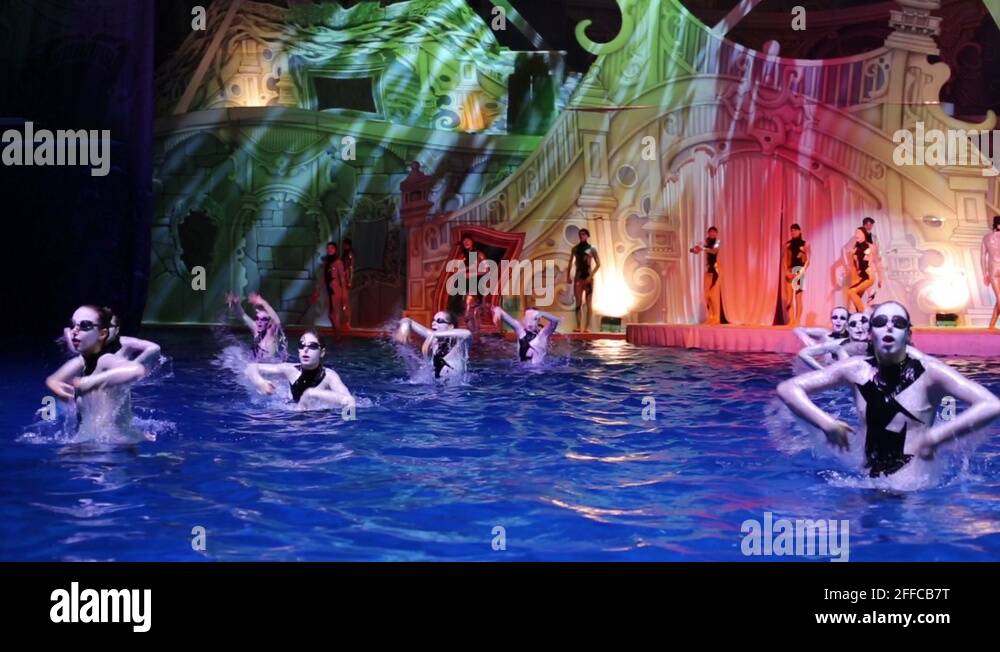 The swimming pool on board the world Stock Videos & Footage - HD and 4K ...